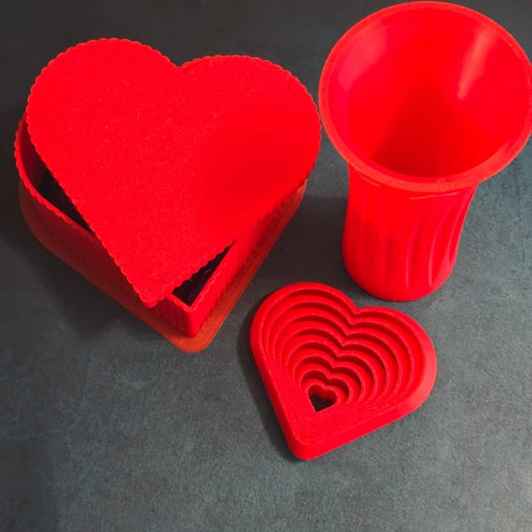 Buy/Send Triple Heart Valentine's Day Gift Set Online | IGP | JVS1440078