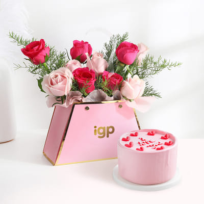 Buy/Send Blushing Love Surprise Online | IGP | JVS1275800