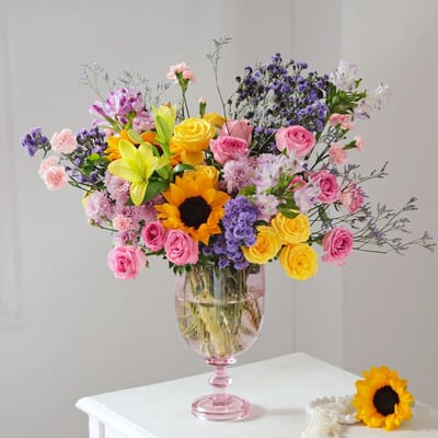 Buy/Send Bold and Beautiful Online | IGP | NID1451937