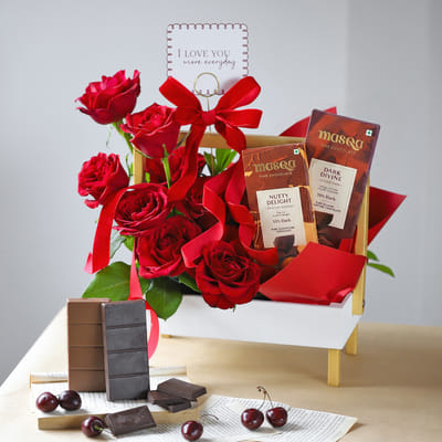 Send More Than Words Online, Same Day Delivery in UAE | IGP | JVS1439640