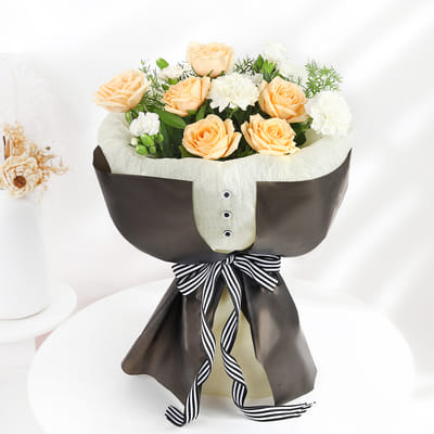 Buy/Send Suited Splendor Bouquet Online | IGP | JVS1240781