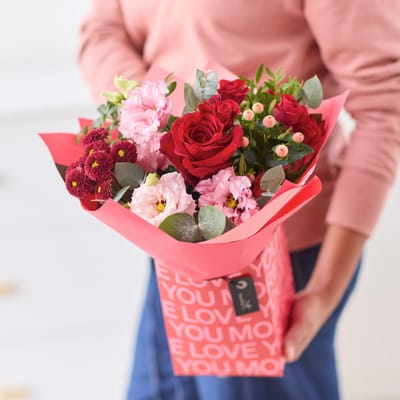Buy/Send With Love Gift Box. Online | IGP | ID1439126